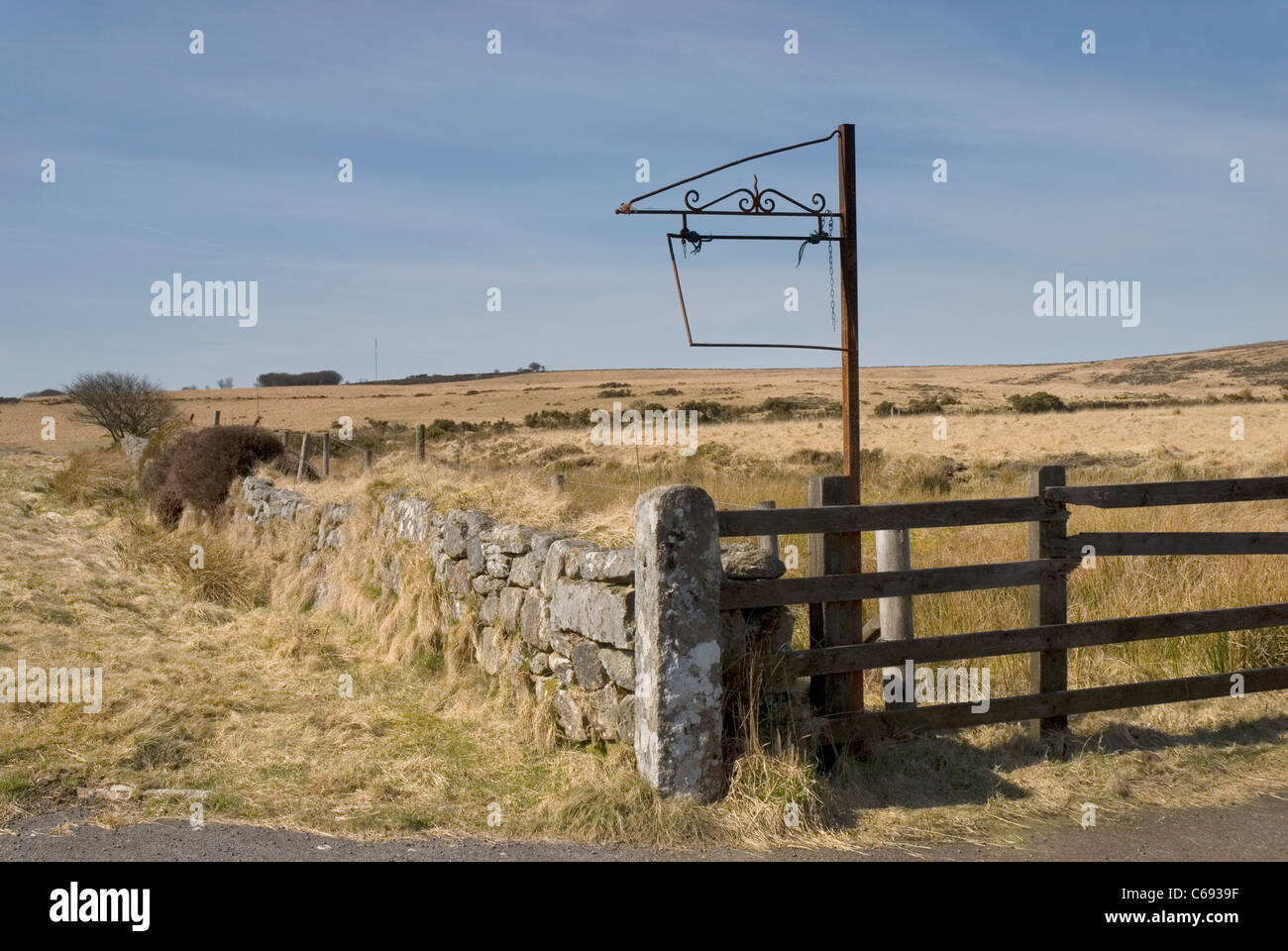 Dartmoor national park sign hi-res stock photography and images - Alamy