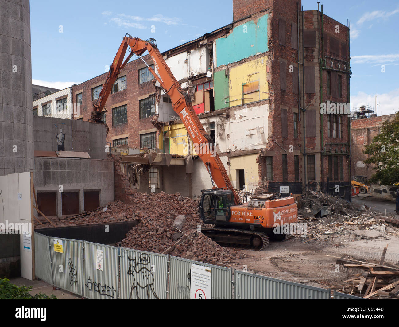 Demolition of old buildings in Pilgrim Street City Centre Newcastle ...