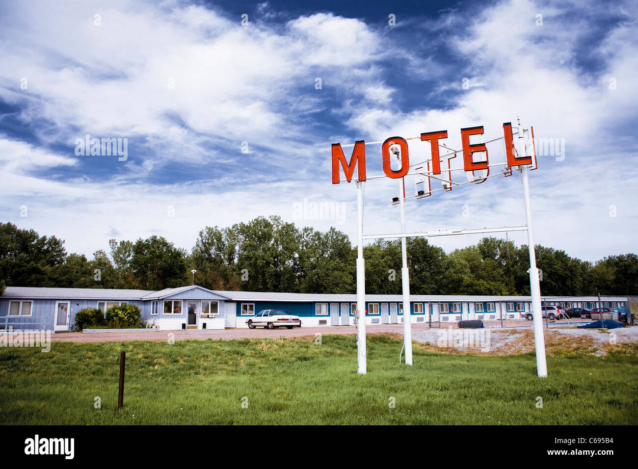 An old roadside motel Stock Photo - Alamy