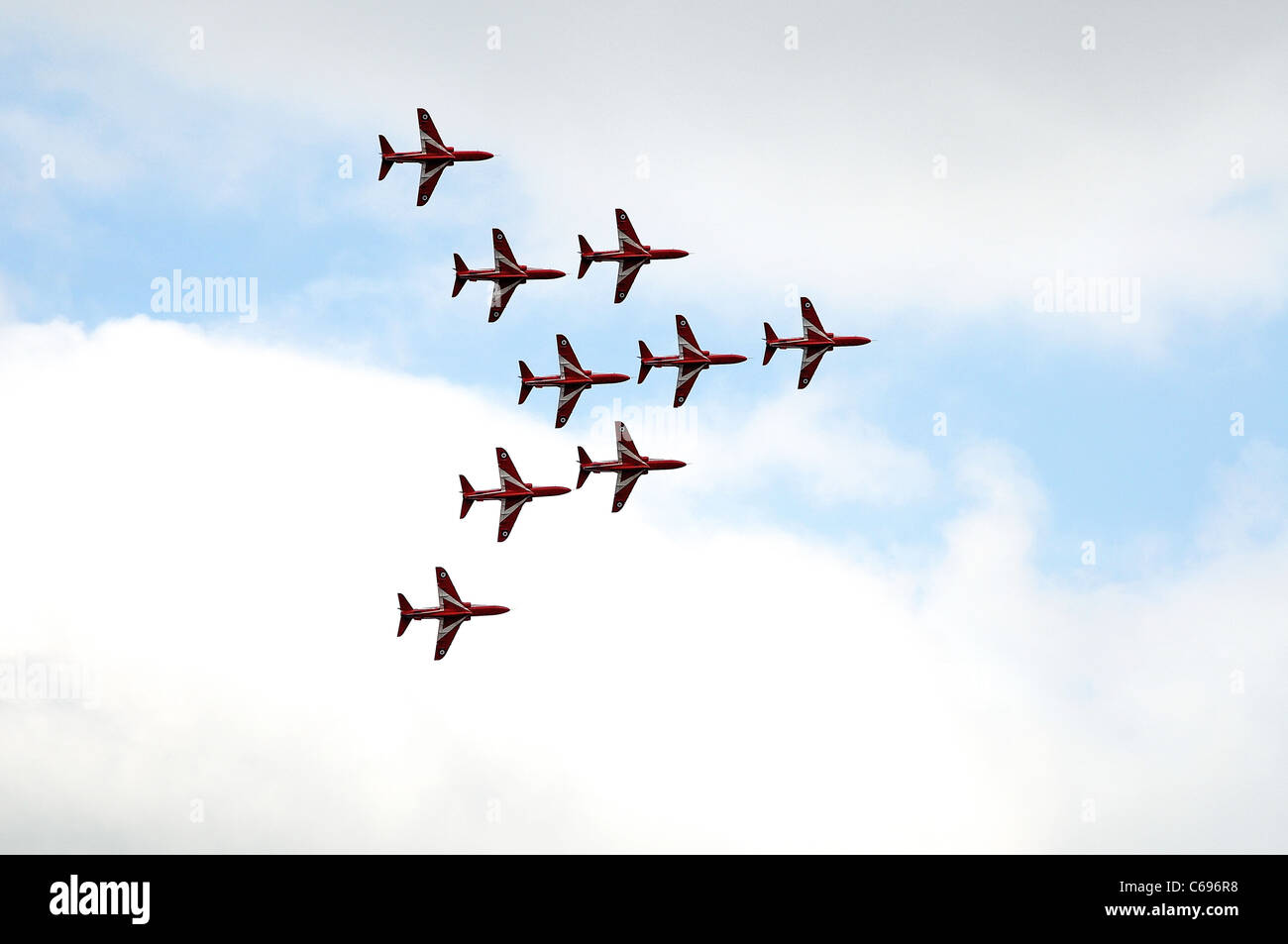 Flying in formation The Red Arrows Stock Photo - Alamy