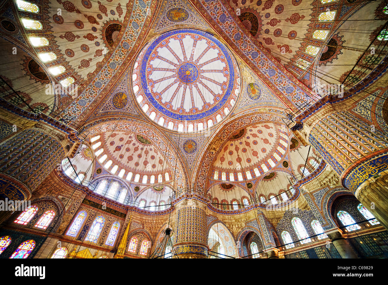 Blue Mosque ( Turkish: Sultan Ahmet Cami) interior architecture in ...