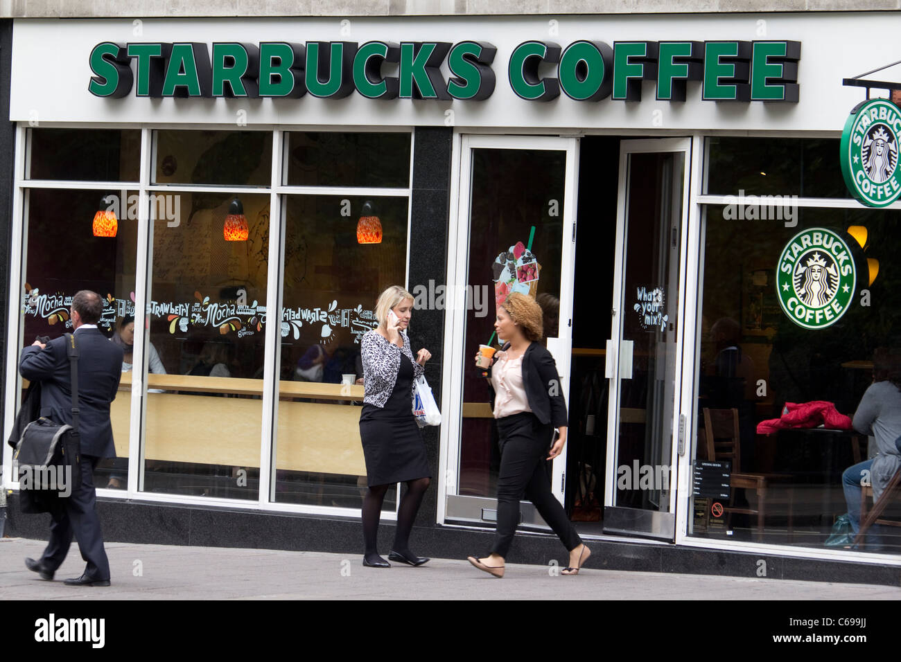 starbucks coffee outlet London Stock Photo - Alamy