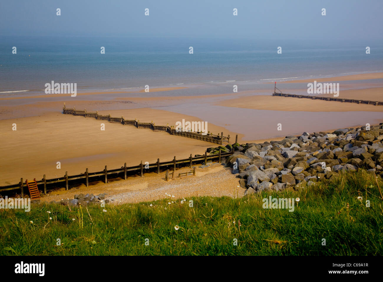Overstrand breakwater hi-res stock photography and images - Alamy