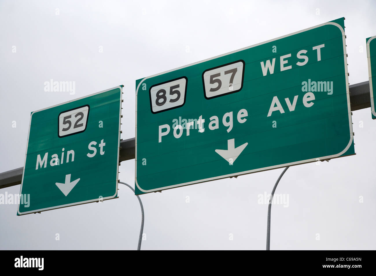 Road signpost hi-res stock photography and images - Alamy