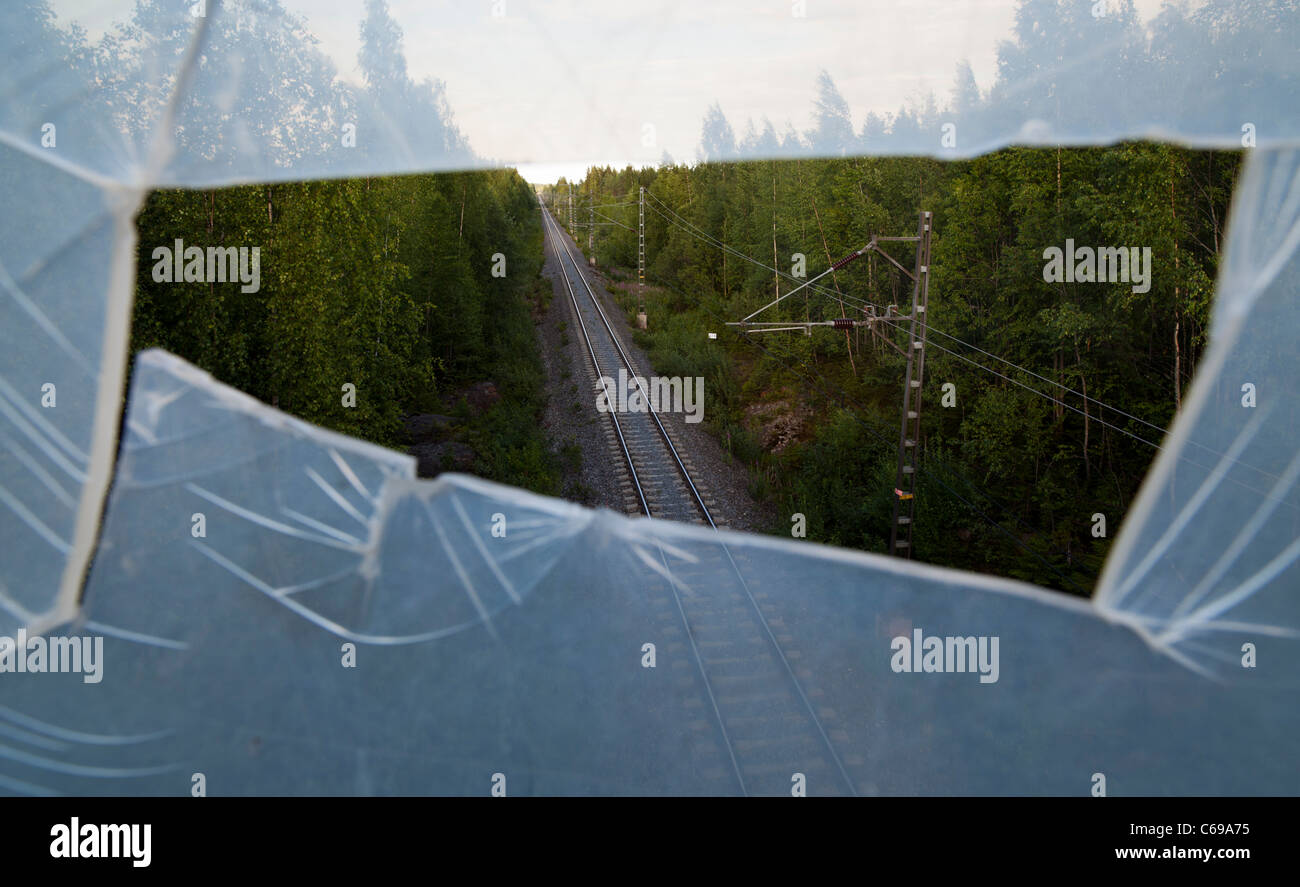 Broken plexiglass hi-res stock photography and images - Alamy