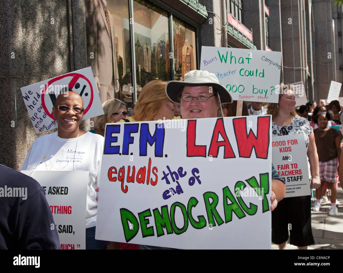 Women pay protest hi-res stock photography and images - Alamy