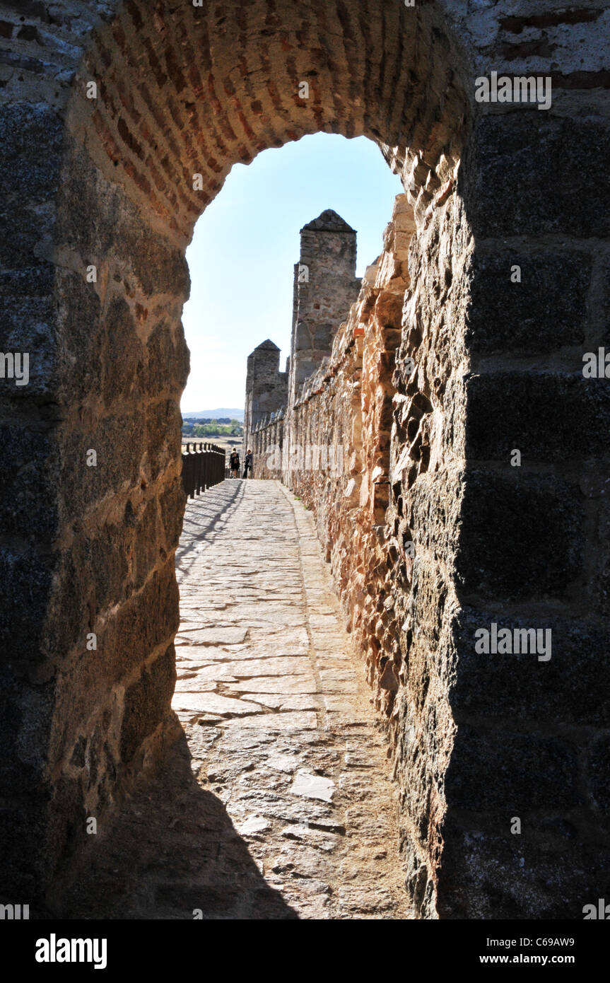 Through arch in wall hi-res stock photography and images - Alamy