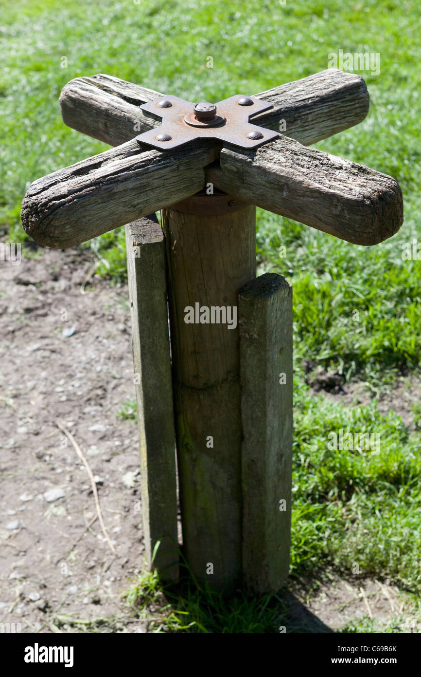 Old Wooden Turnstile between Alton Barnes and Alton Priors Village ...