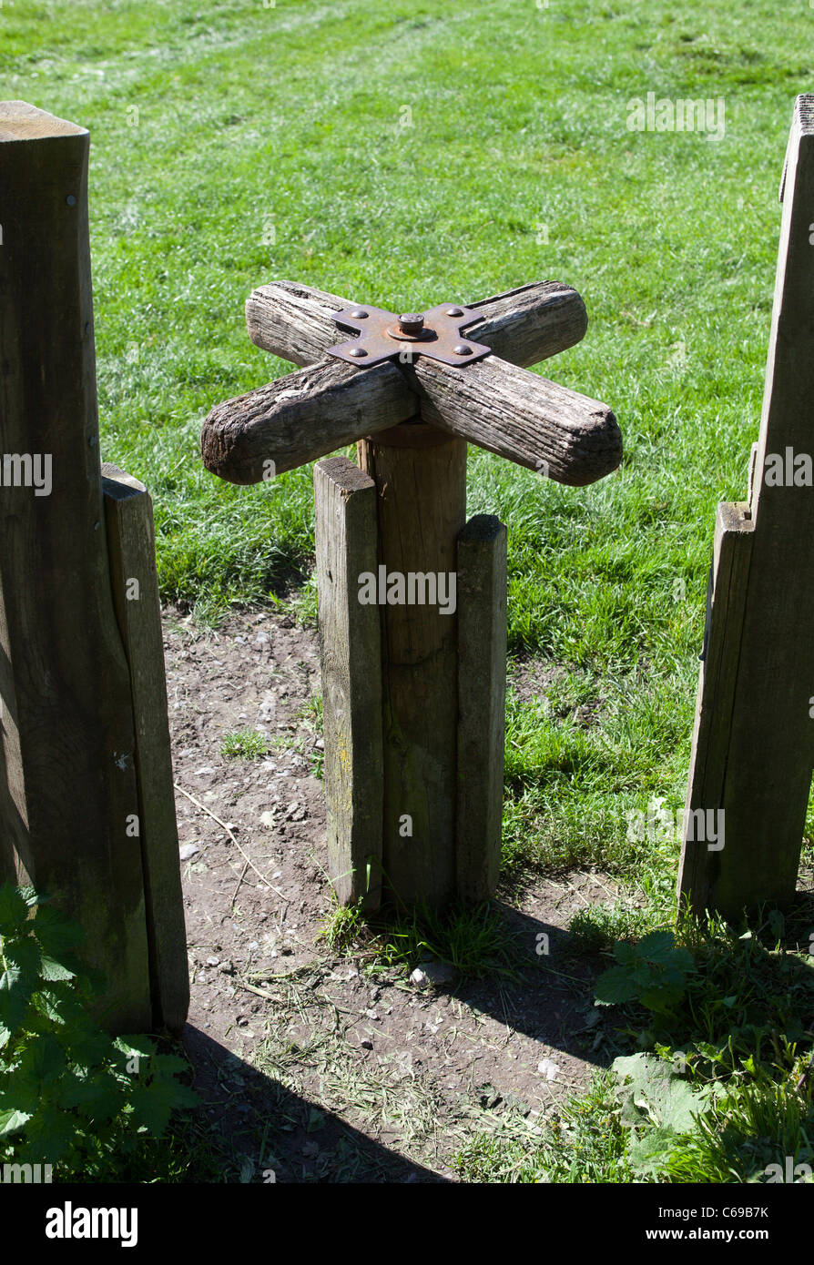 Old Wooden Turnstile between Alton Barnes and Alton Priors Village ...
