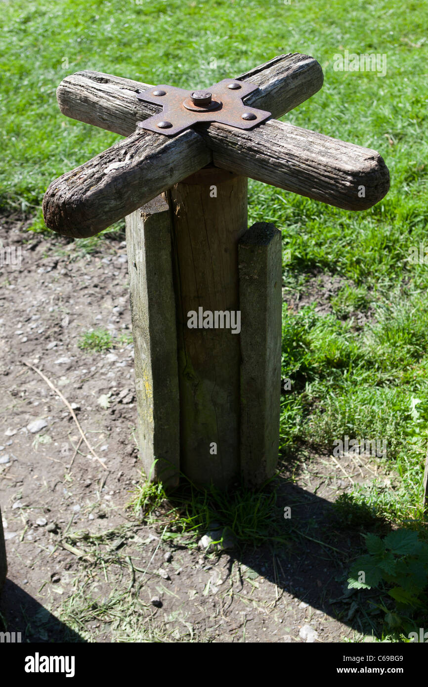 Old Wooden Turnstile between Alton Barnes and Alton Priors Village ...