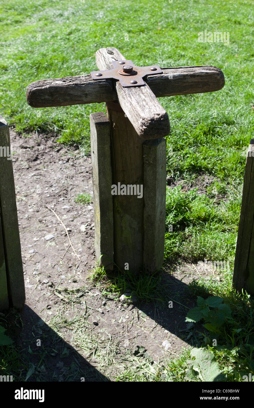 Old Wooden Turnstile between Alton Barnes and Alton Priors Village ...