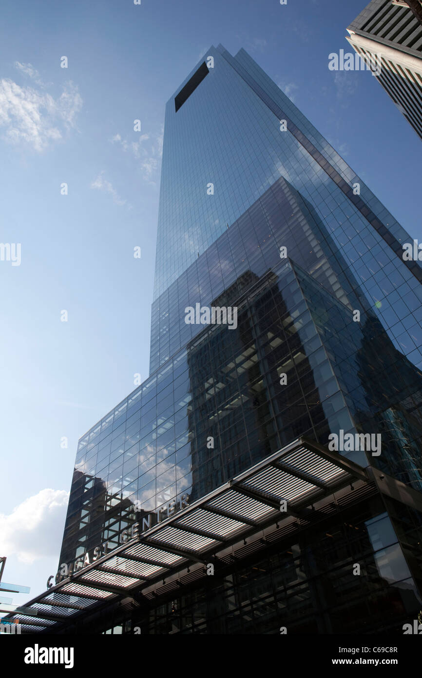 A view of the Comcast Center headquarters in Philadelphia, Pennsylvania ...
