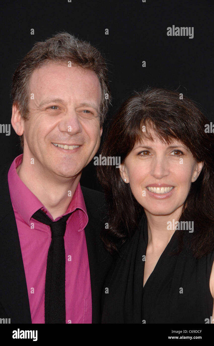 Simon Wells at arrivals for MARS NEEDS MOMS Premiere, El Capitan ...