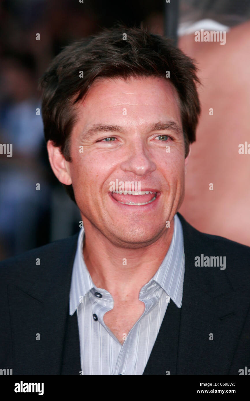 Jason Bateman at arrivals for THE CHANGE-UP Premiere, Village Theatre ...