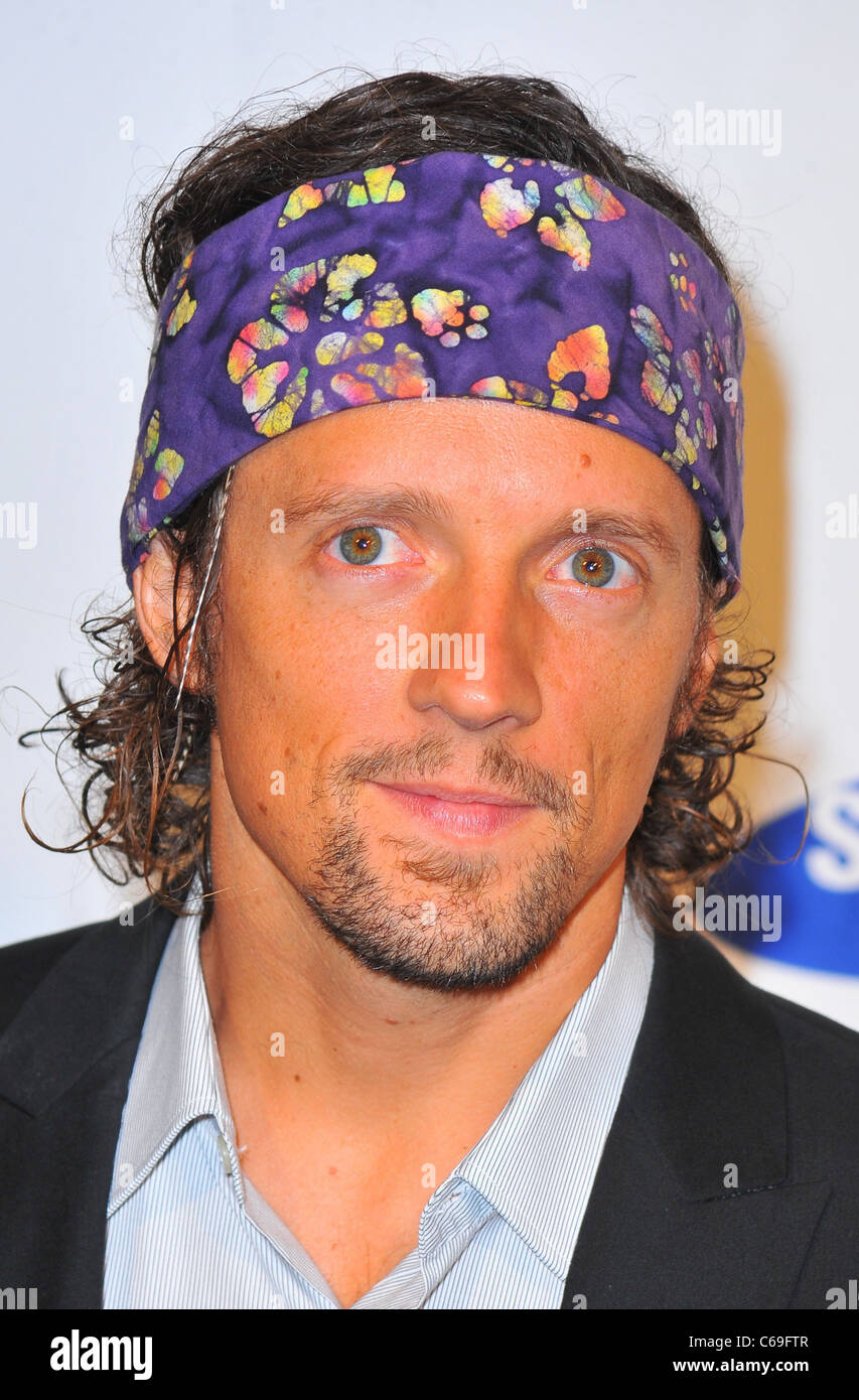 Jason Mraz at arrivals for 10th Annual Samsung Hope For Children Gala ...