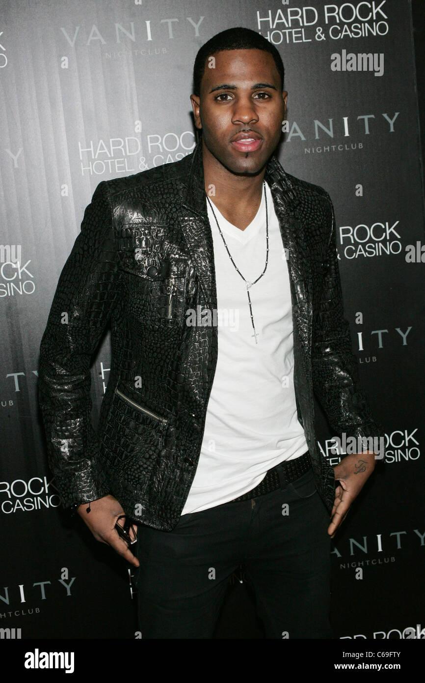Jason Derulo at a public appearance for Jason Derulo Continues the New ...
