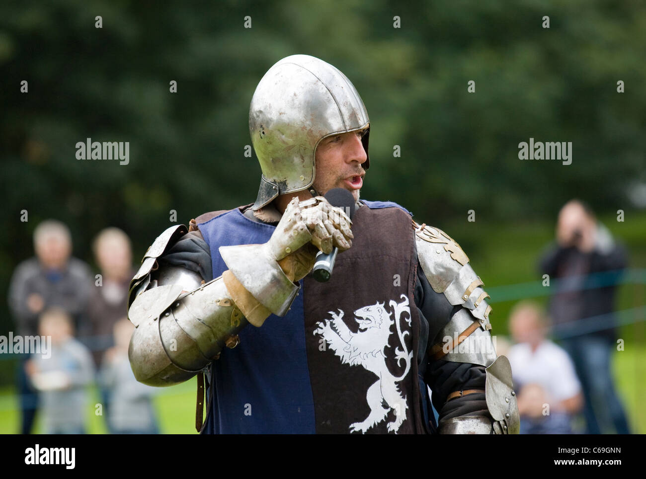 Medieval peasants angry hi-res stock photography and images - Alamy