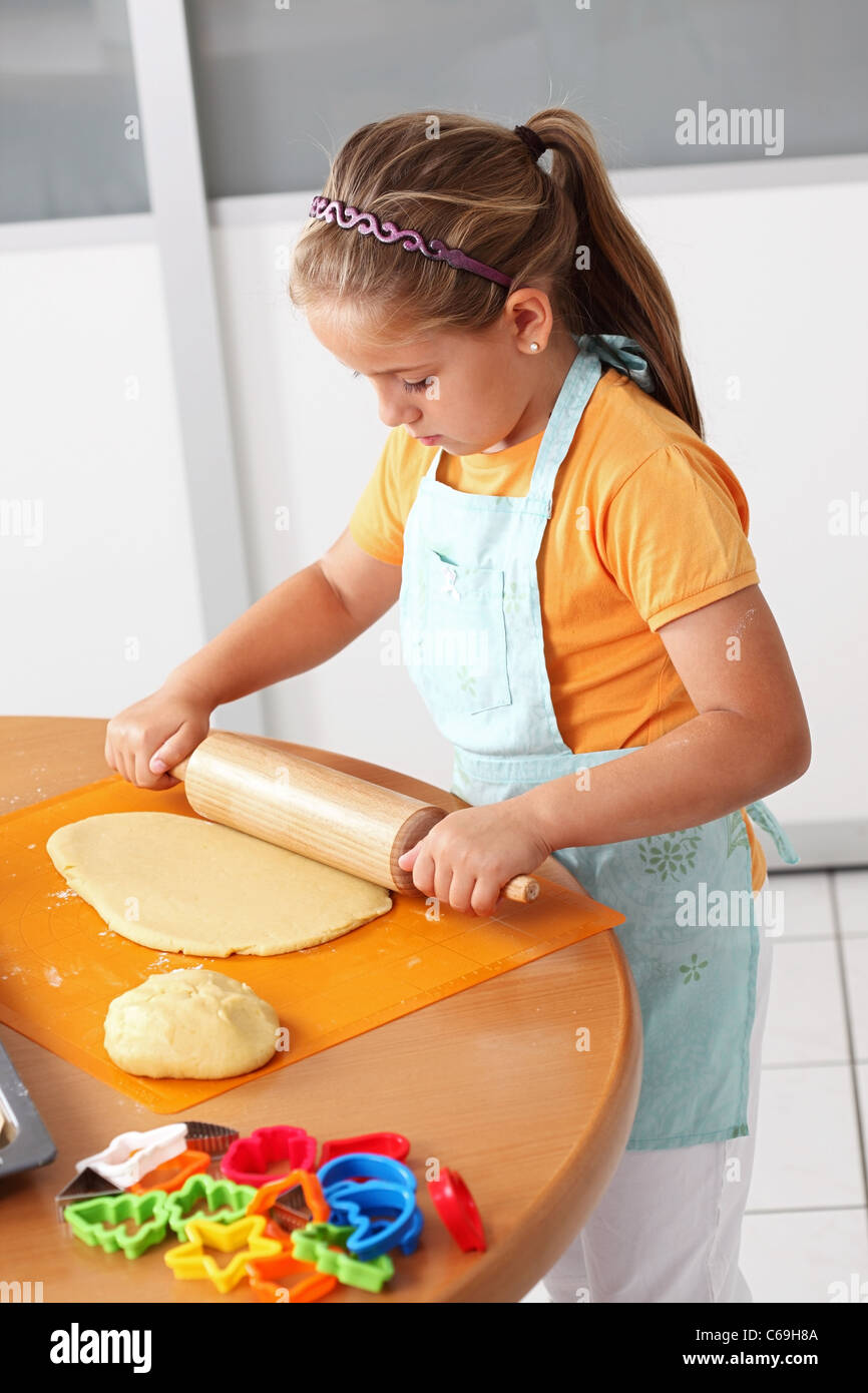 Cute baking hi-res stock photography and images - Alamy