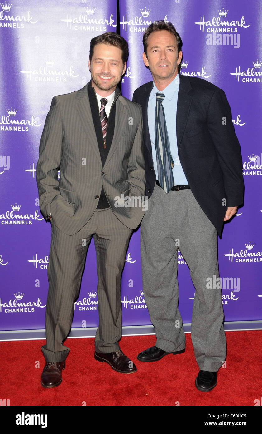 Jason Priestley, Luke Perry at arrivals for Hallmark Channel Winter ...
