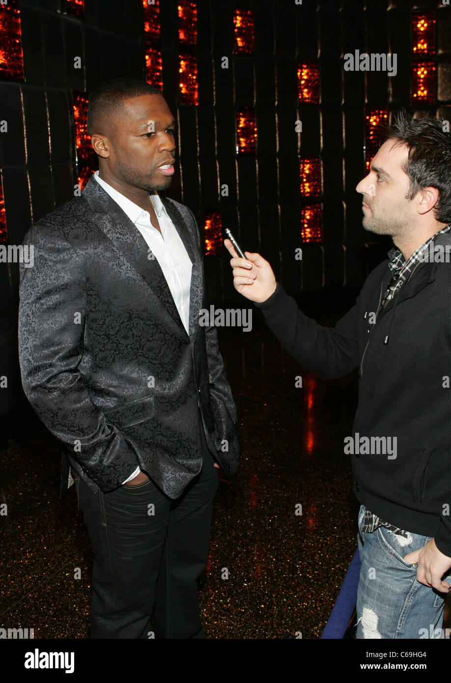 Mark gray people magazine hi-res stock photography and images - Alamy