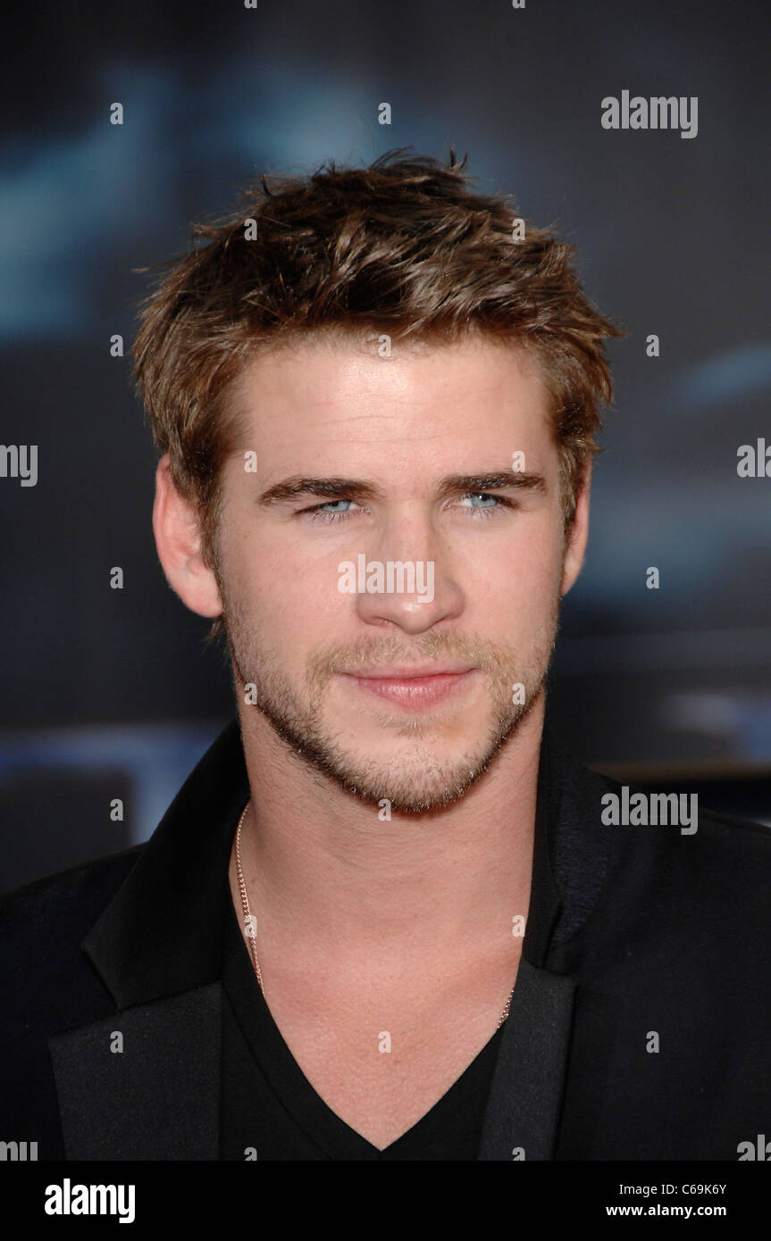Liam Hemsworth Blue Eyes