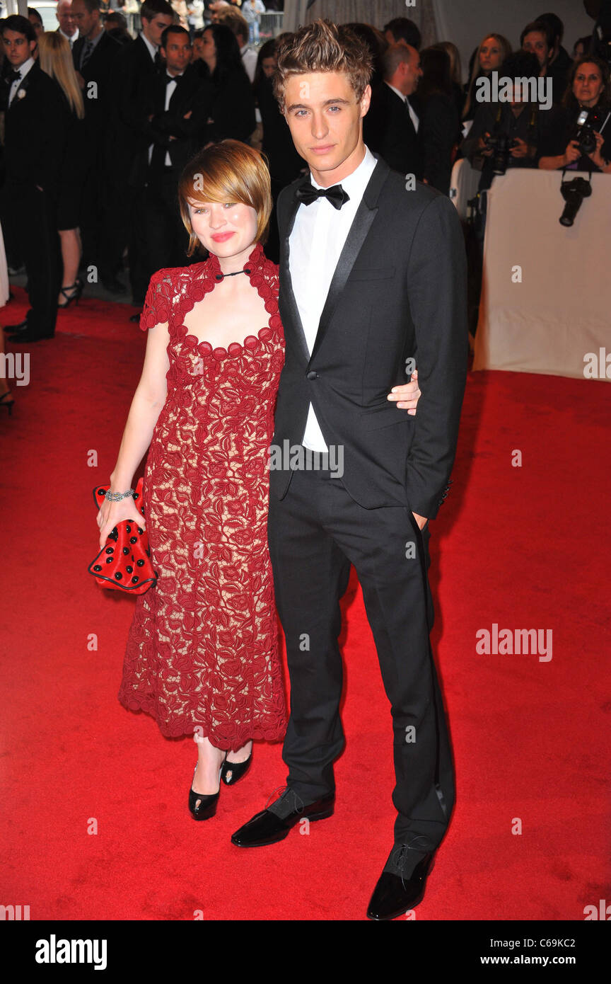 Emily Browning And Max Irons