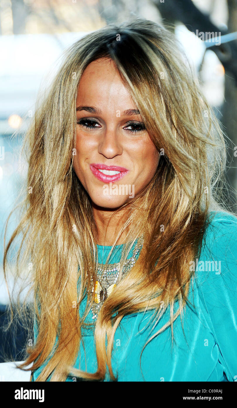 Laura vela hi-res stock photography and images - Alamy