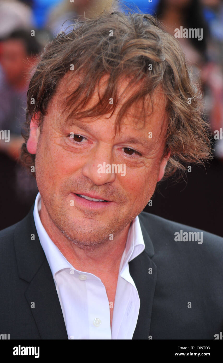 Steve Kloves at arrivals for Harry Potter and the Deathly Hallows ...