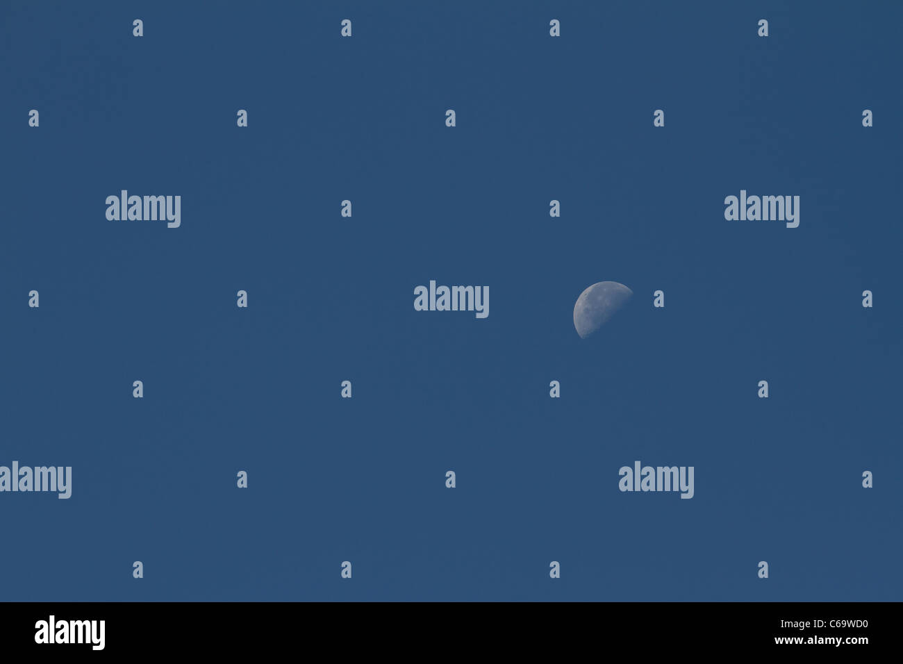 moon by day Stock Photo - Alamy