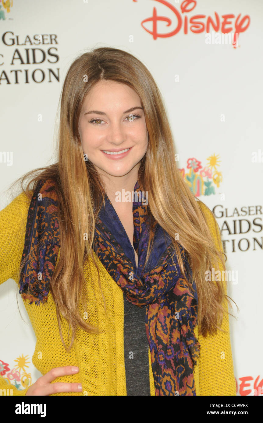 Shailene Woodley at arrivals for Elizabeth Glaser Pediatric AIDS ...