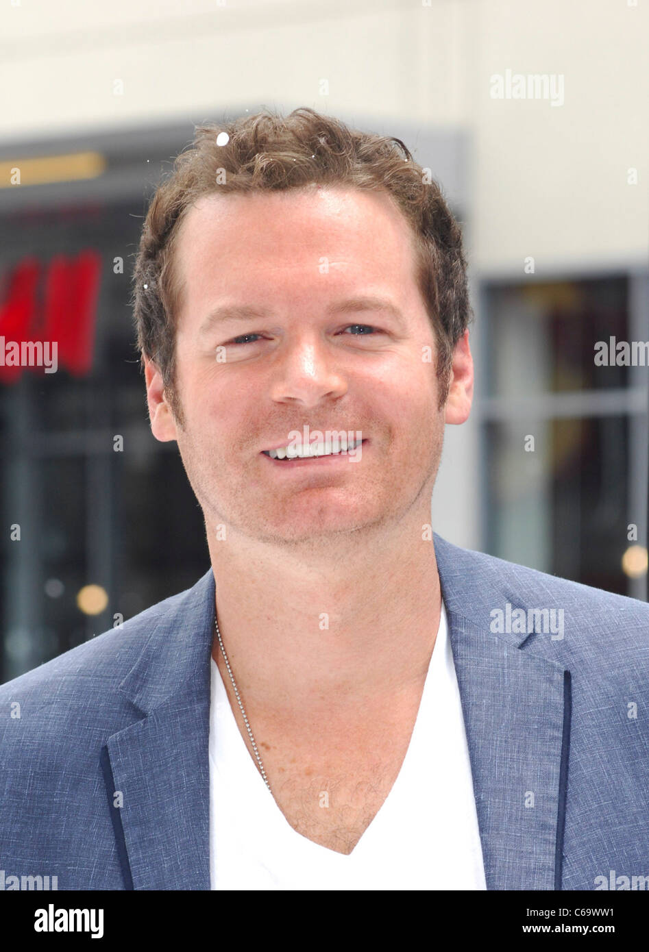 Eric Matheny at arrivals for Mr. Popper's Penguins Premiere, Grauman's ...