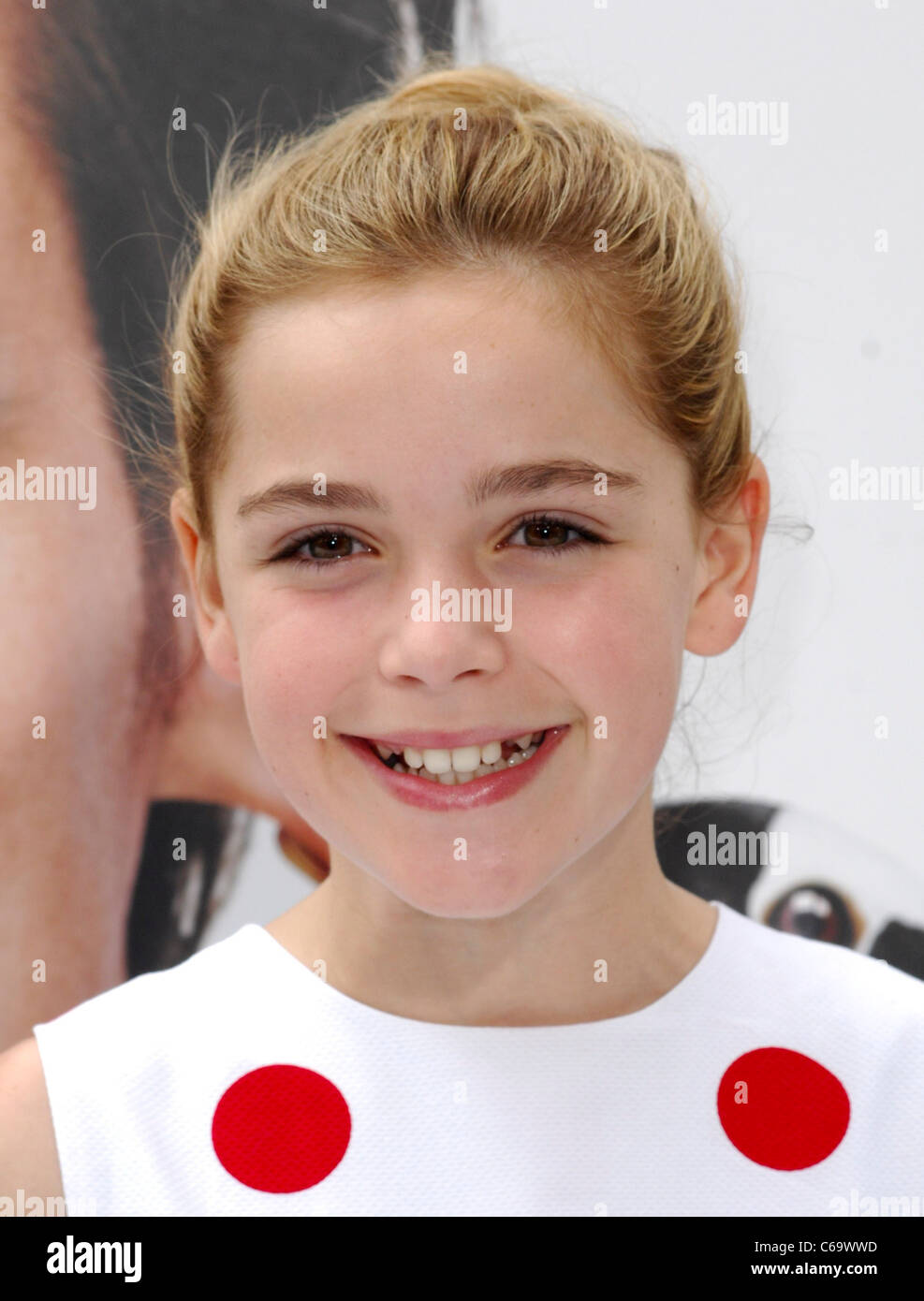 Kiernan Shipka at arrivals for Mr. Popper's Penguins Premiere, Grauman ...