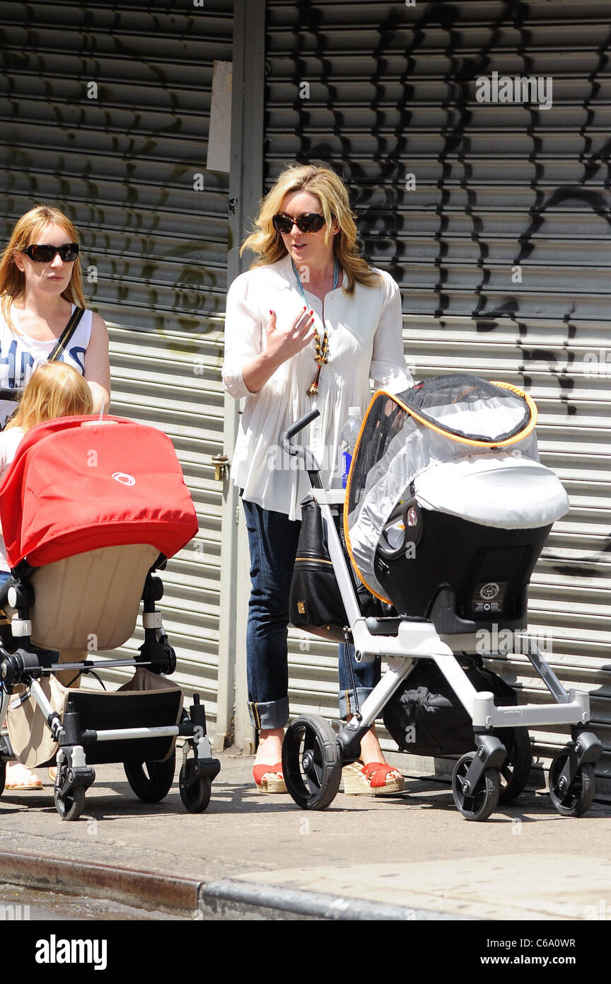 Jane Krakowski, Bennett Robert Godley, walk in Greenwich Village out ...
