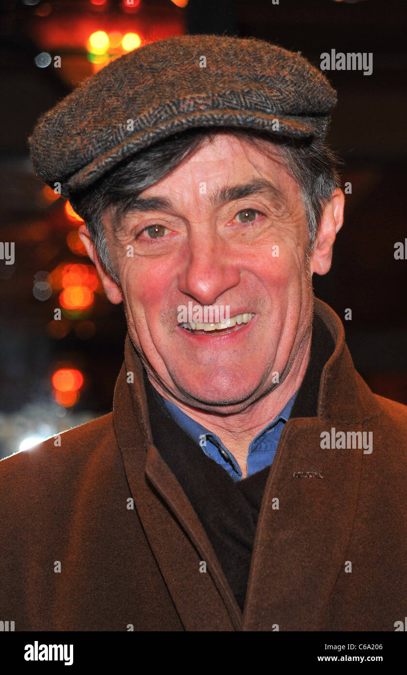 Roger rees hi-res stock photography and images - Alamy