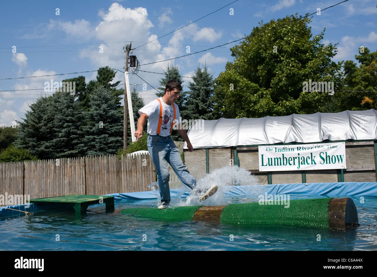 Woodsmens hi-res stock photography and images - Alamy