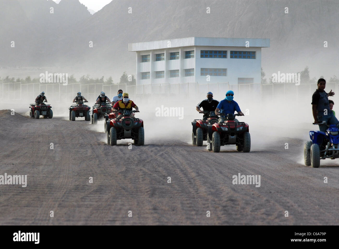 Off roading in the deserts of South Sinai, tourists & Egyptians ride ...