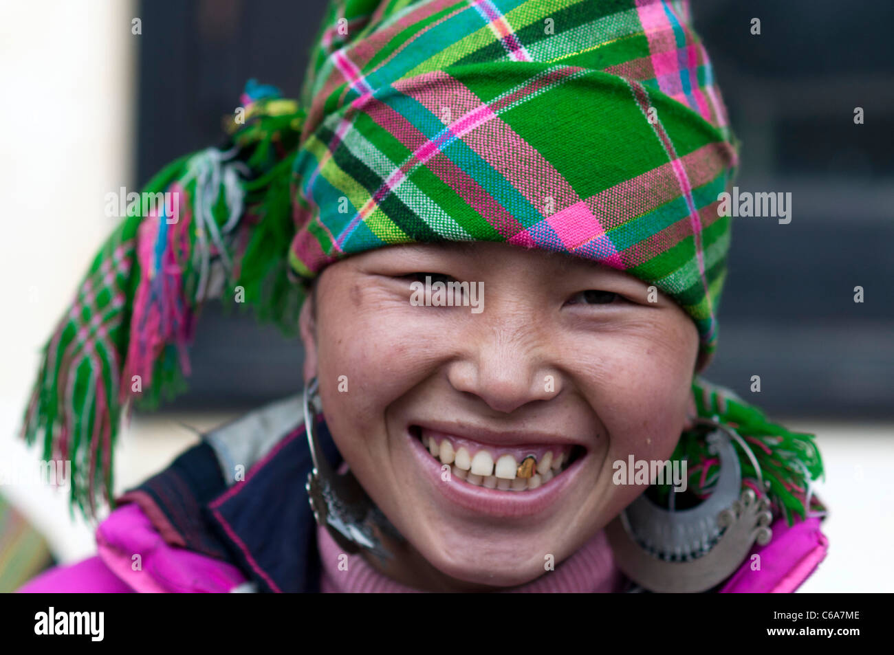 Hmong lady in sapa north hi-res stock photography and images - Alamy