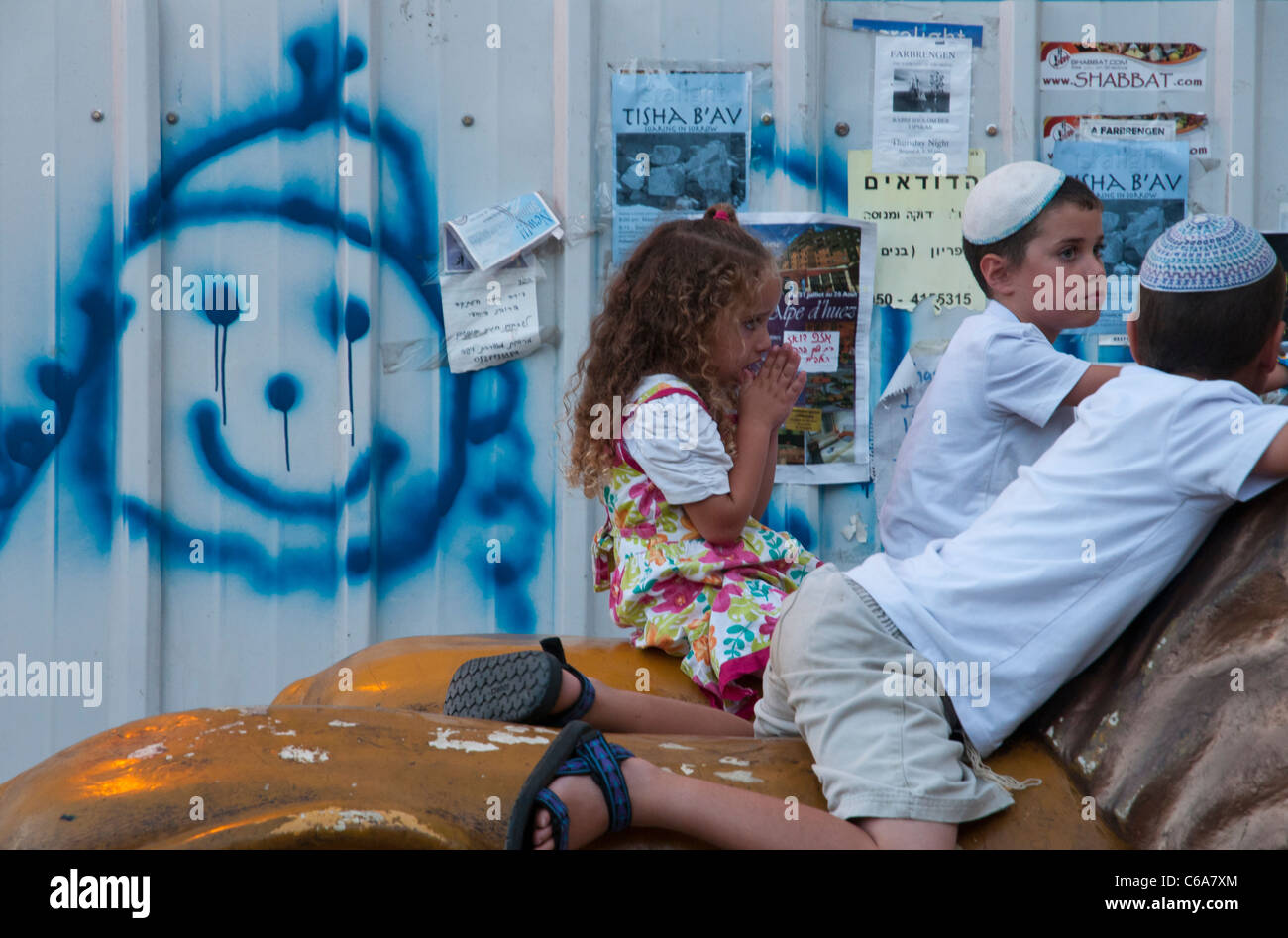 Children playing jerusalem hi-res stock photography and images - Alamy