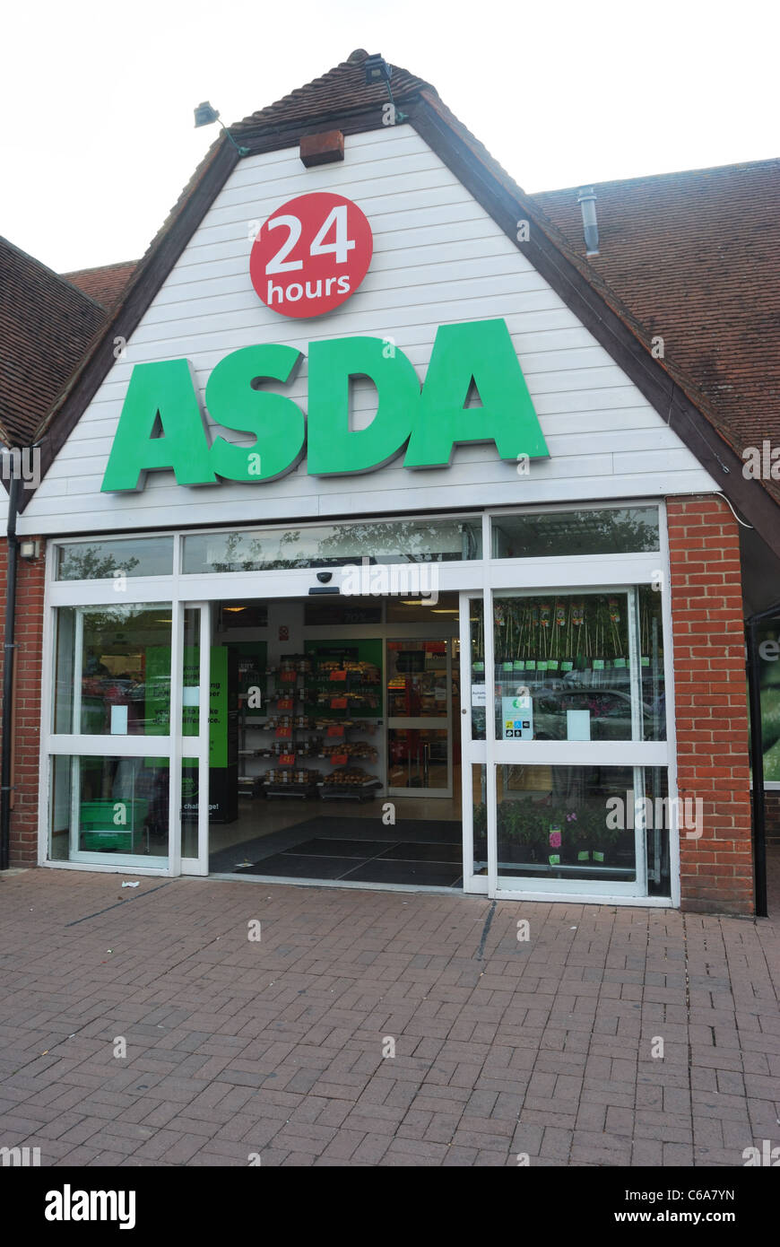Asda supermarket hi-res stock photography and images - Alamy