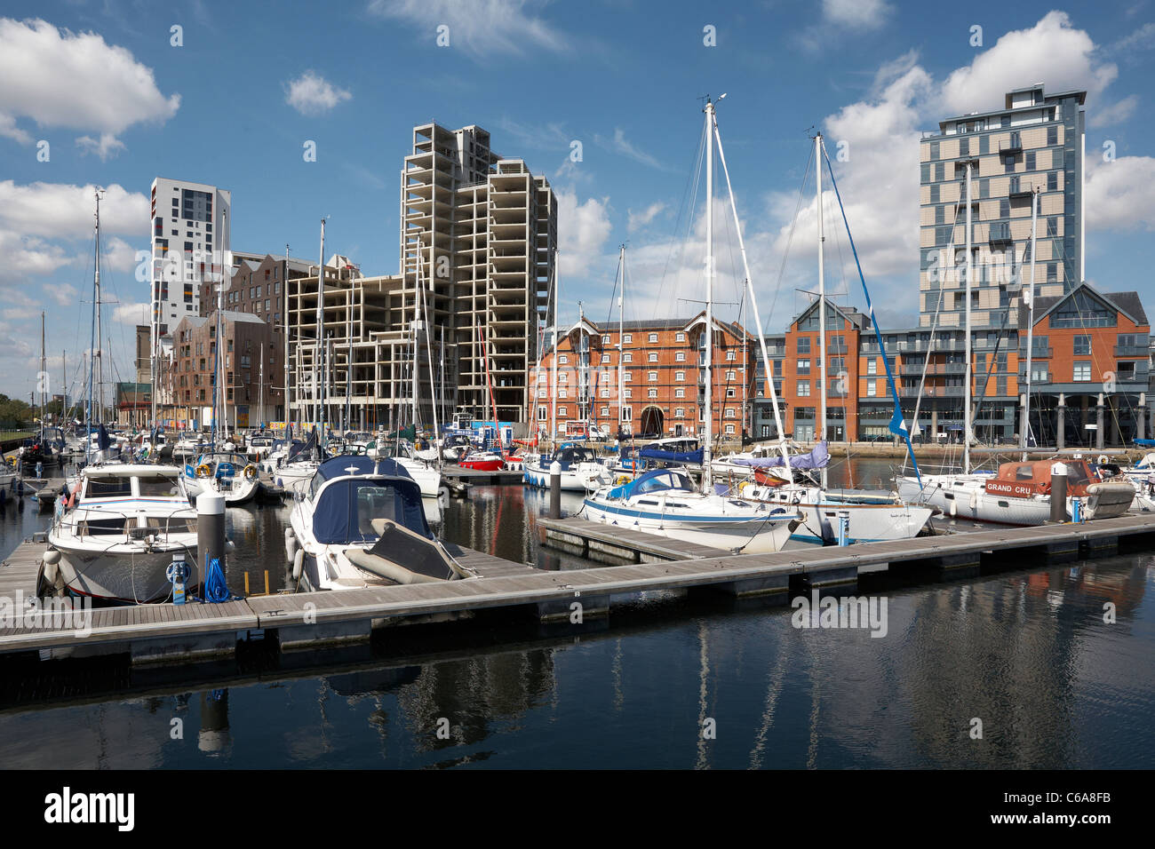 Ipswich waterfront and marina hi-res stock photography and images - Alamy
