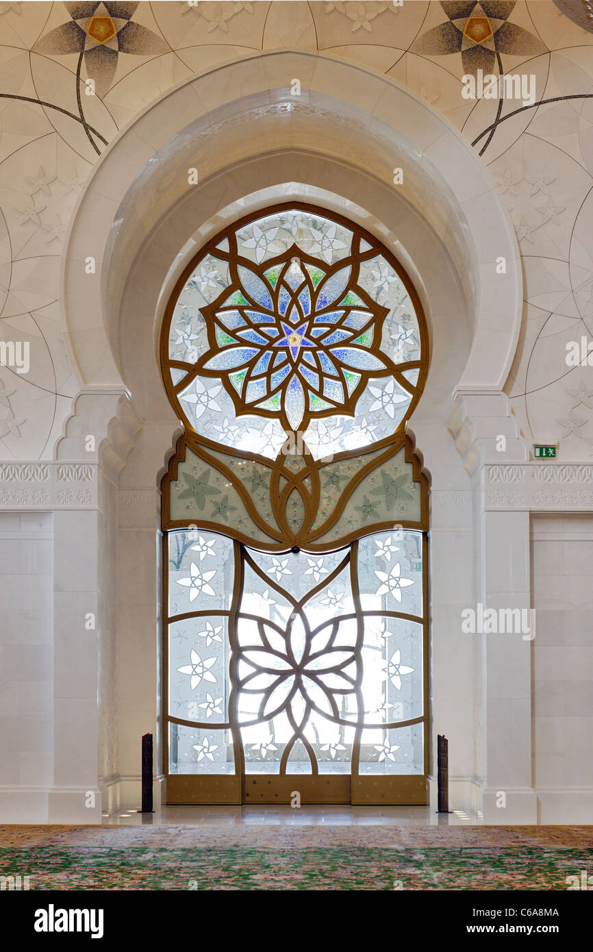 Side window, prayer hall in the Sheikh Zayed Bin Sultan Al Nahyan ...