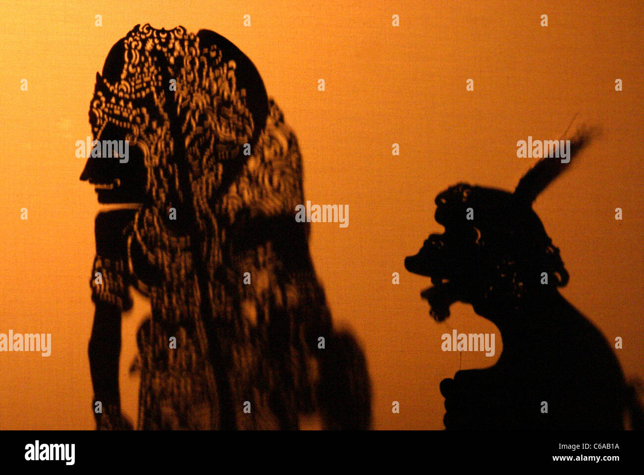 Shadow puppetry hi-res stock photography and images - Alamy