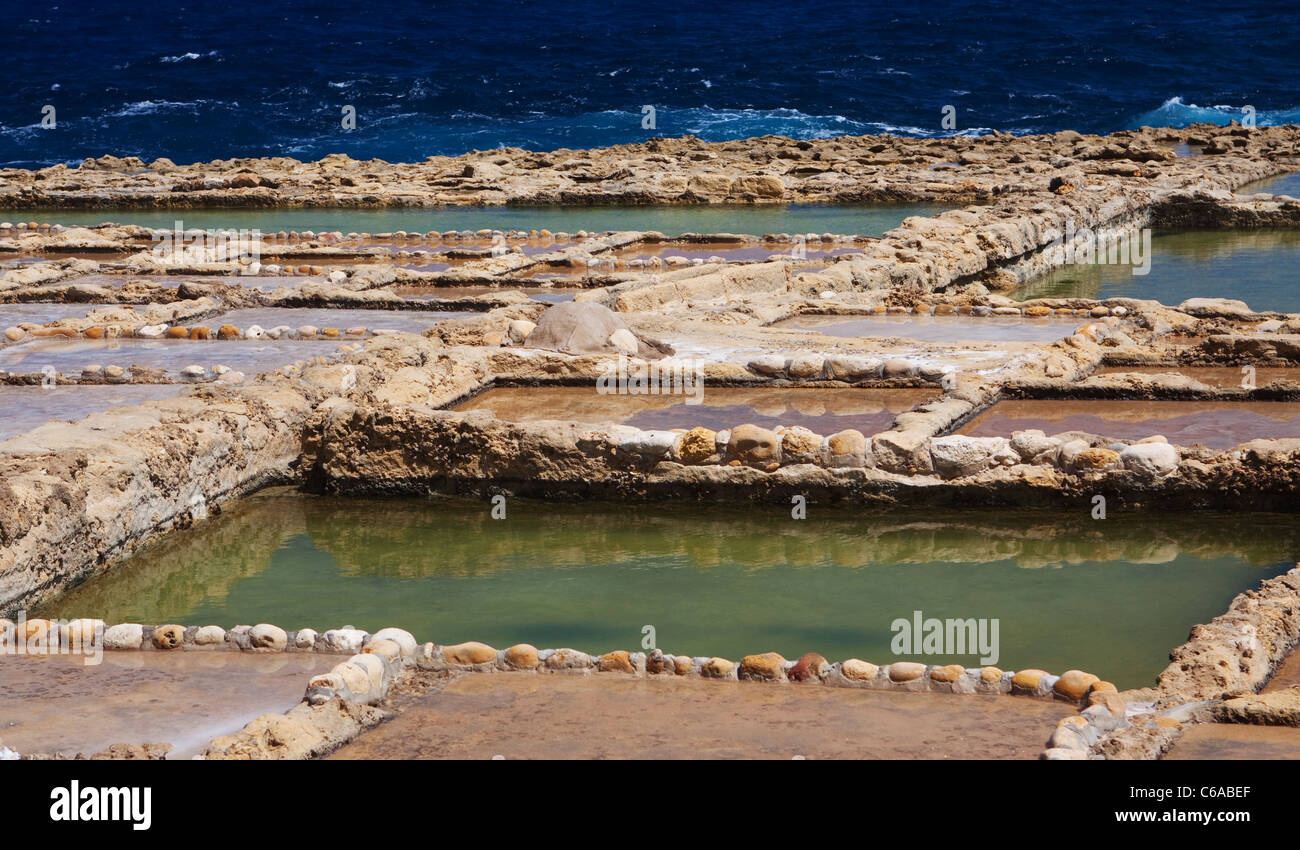 Seawater salt pans hi-res stock photography and images - Alamy