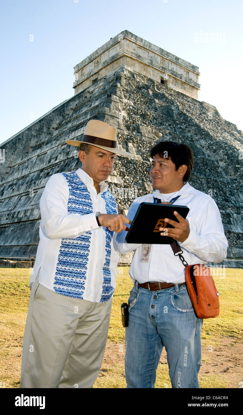 President Felipe Calderon of Mexico tours Chichen Itza Stock Photo - Alamy