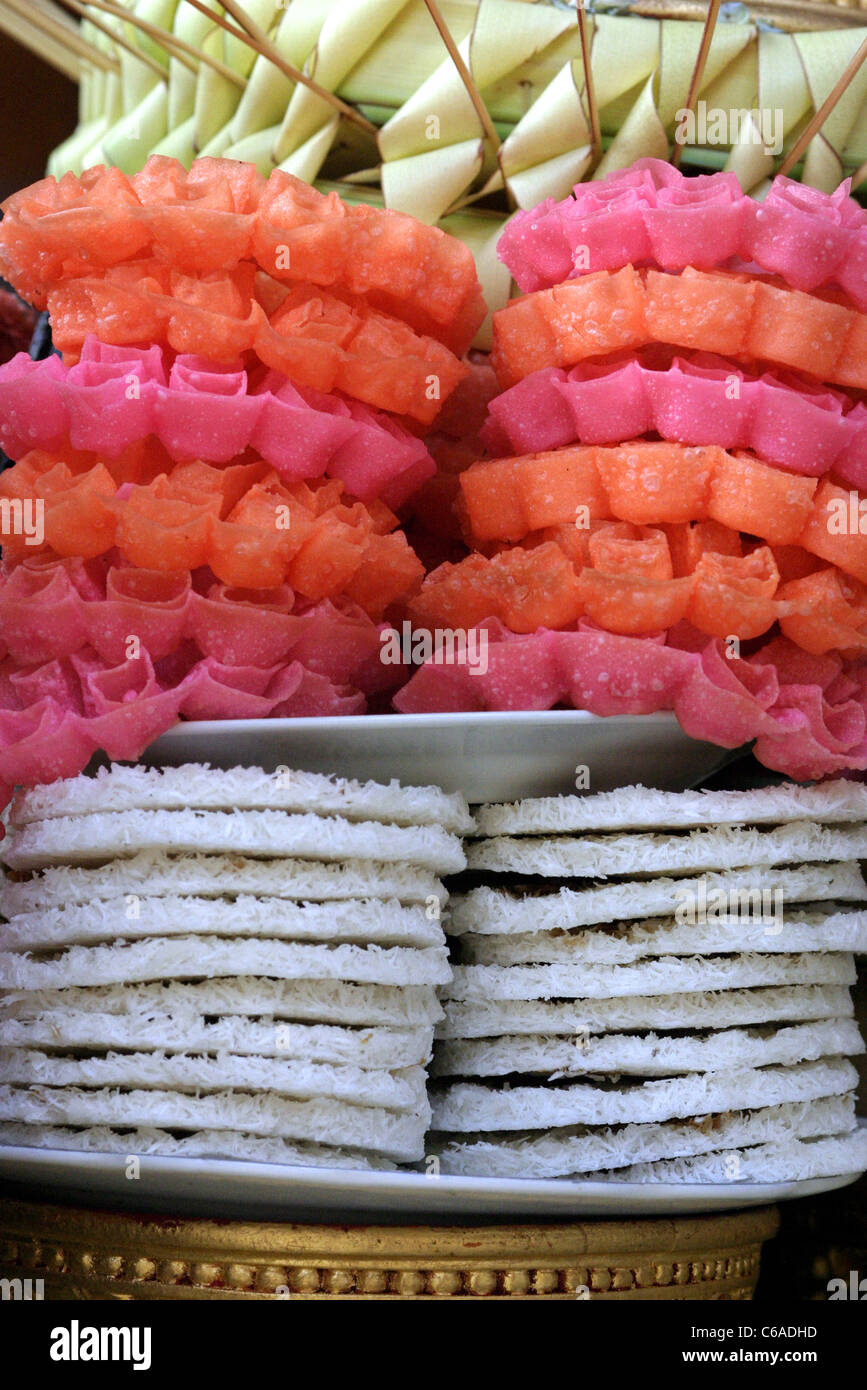 Offerings to deities during Hindu temple ceremony Stock Photo - Alamy