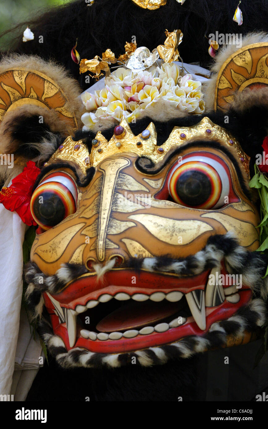 Barong mask at Hindu temple in Bali Stock Photo - Alamy
