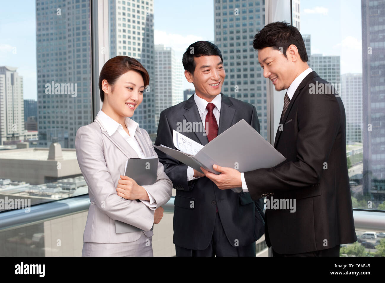 Portrait of businesspeople at the office Stock Photo - Alamy