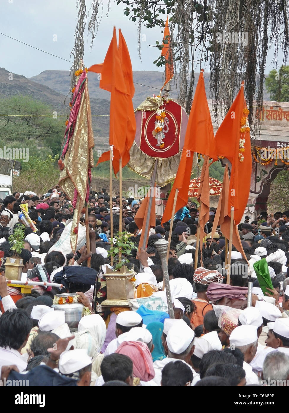 A group of wayfarers. Dive ghat, Maharashtra, India Stock Photo - Alamy