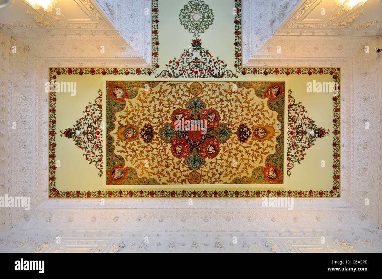 Persian ceiling hi-res stock photography and images - Alamy