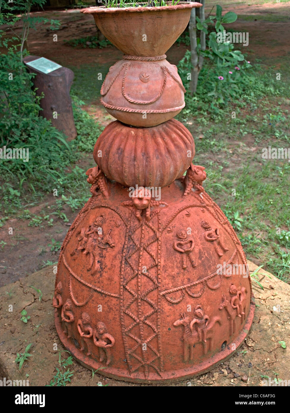 Terracotta sculpture displayed in a museum, Madhya pradesh, India Stock ...